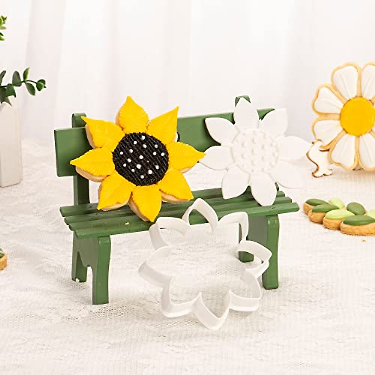 Flycalf Sunflower Cookie Cutters Flower with Plunger Stamps Holiday PLA Baking Accessories Cutter Molds Decorative Party 3.5" Kitchen Cake Supplies