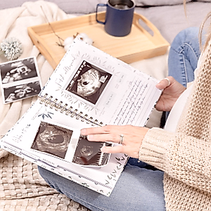 Pregnancy Journal Memory Book for Expecting Moms - Calendar for Pregnancy Planner - Weekly Monthly Organizer to Track Milestones - Hardcover with Keepsake Pocket - Gift for First Time Moms