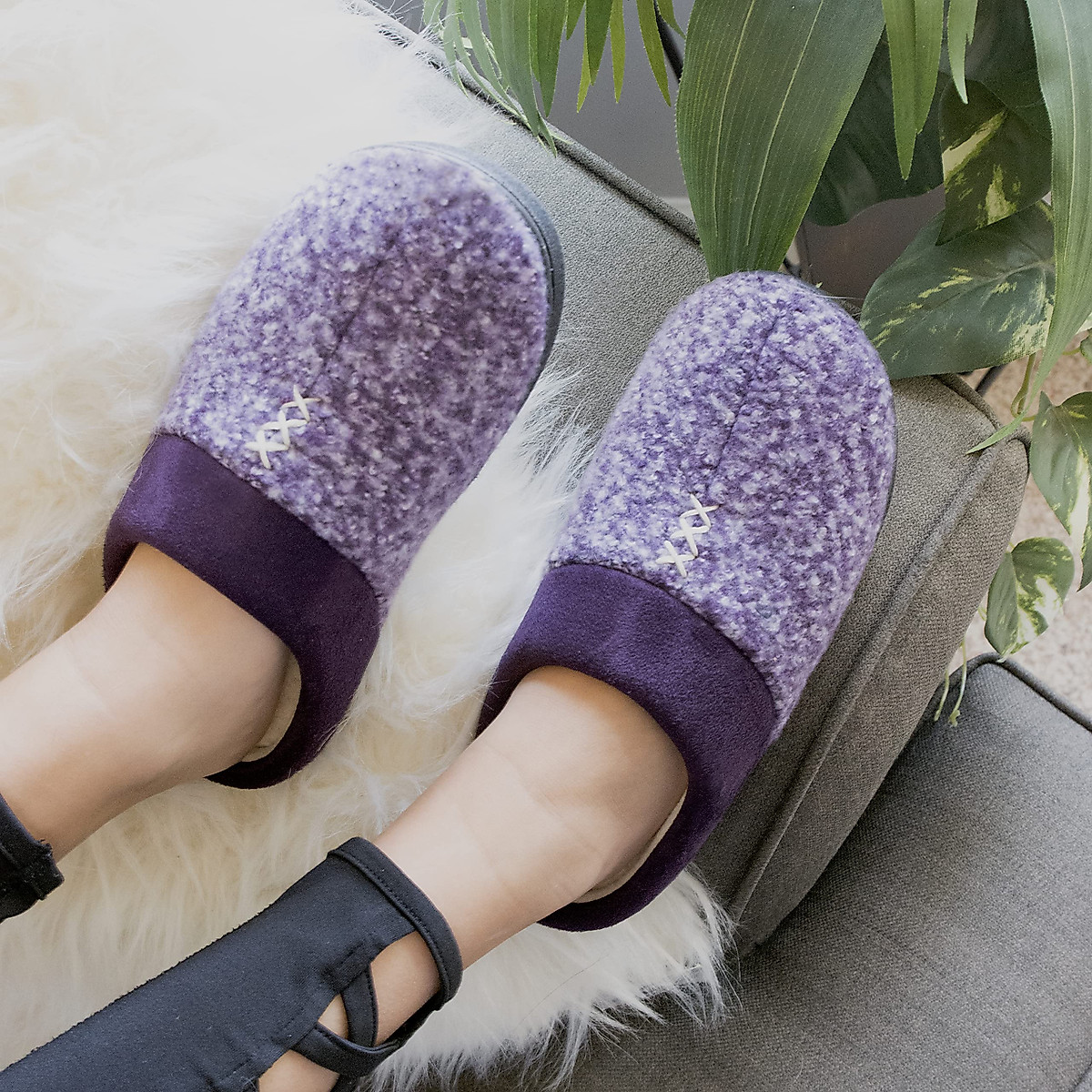 isotoner Women's Memory Foam Heather Knit Jessie Hoodback ECO Comfort Slip-On Slipper, Navy Blue, 8.5-9