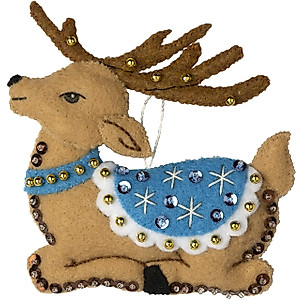 Bucilla Felt Applique 6 Piece Ornament Making Kit, Festive Reindeer, Perfect for DIY Arts and Crafts, 89299E
