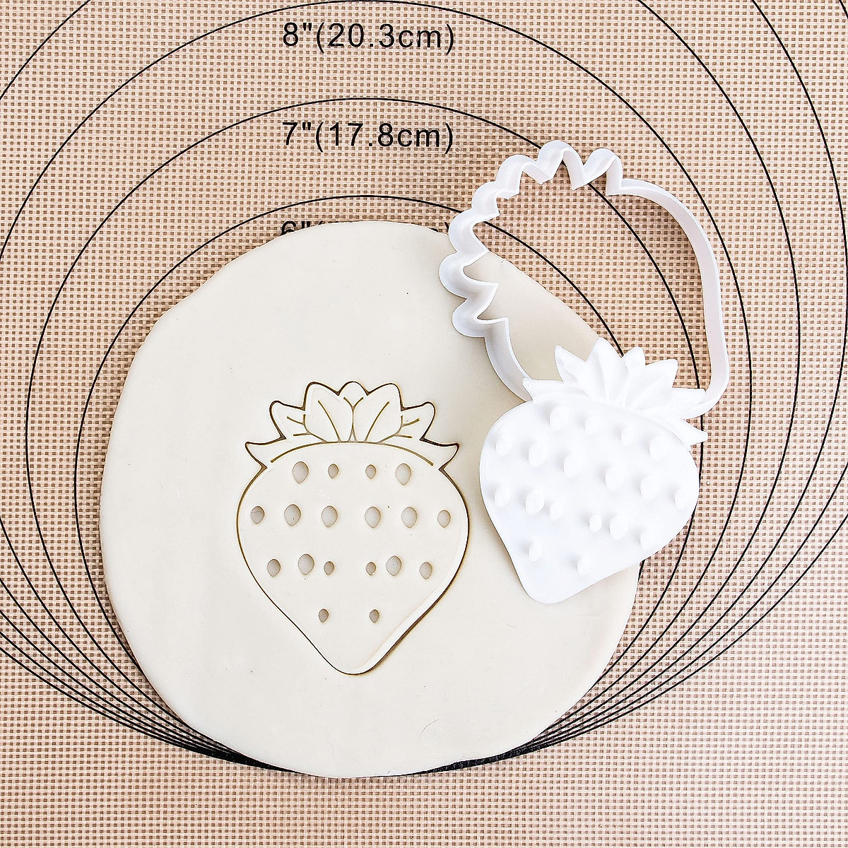 Flycalf Strawberry Cookie Cutters Fruit with Plunger Stamps Holiday PLA Baking Accessories Cutter Molds Gifts Decorative Party 3.5" Kitchen Cake Supplies