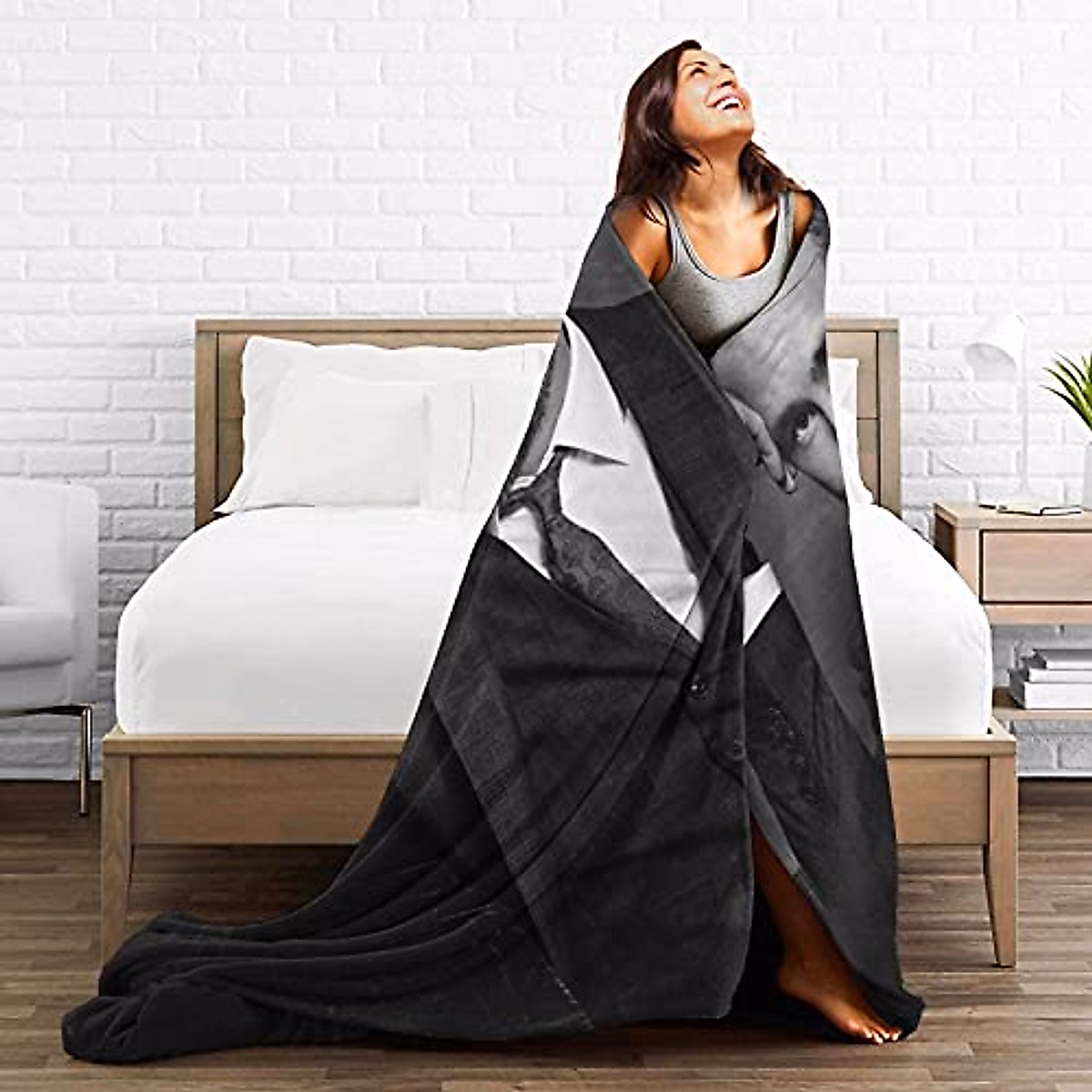 Ryan Reynolds Soft and Comfortable Warm Fleece Blanket for Sofa, Bed, Office Knee pad,Bed car Camp Beach Blanket Throw Blankets (50"x40") … (50"x40")