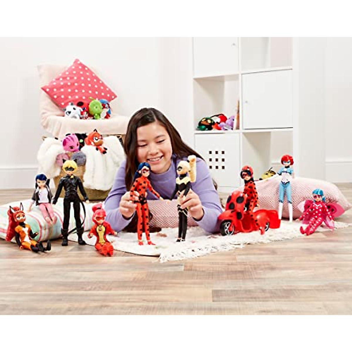 Miraculous: Tales of Ladybug & Cat Noir - Rena Rouge 26cm Fashion Doll with Accessories (Bandai)