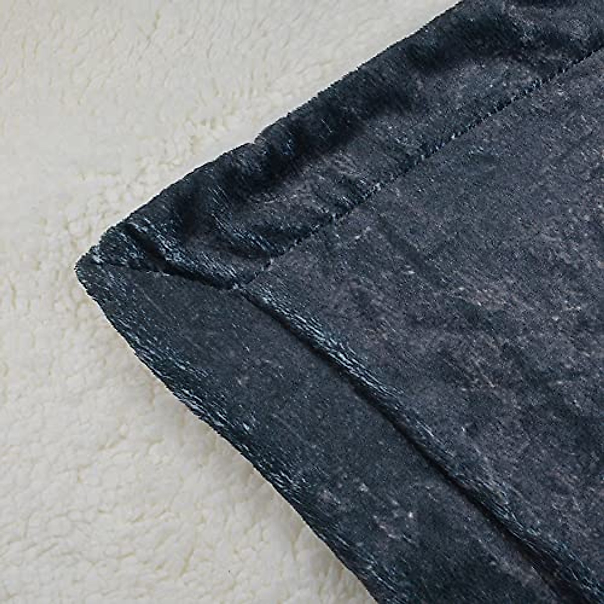 Summout Reversible Sherpa Fleece Throw Blanket - Mountain in The Mist - Thick Fluffy Soft Warm Blankets and Throws for Bed/Sofa/Couch, 50x60 Inches