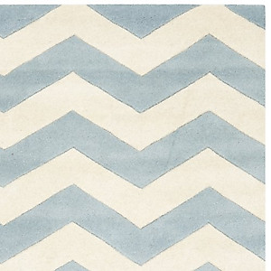 SAFAVIEH Chatham Collection Accent Rug - 2' x 3', Blue & Ivory, Handmade Chevron Wool, Ideal for High Traffic Areas in Entryway, Living Room, Bedroom (CHT715B)