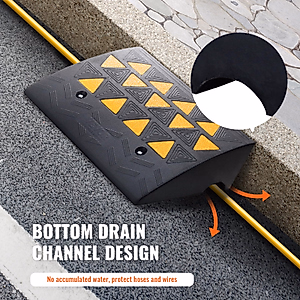 VEVOR Rubber Curb Ramp 6" Rise, Heavy Duty Sidewalk Car Ramp for Driveway, 15 Ton Driveway Ramp for The Curb Forklifts Trucks Buses