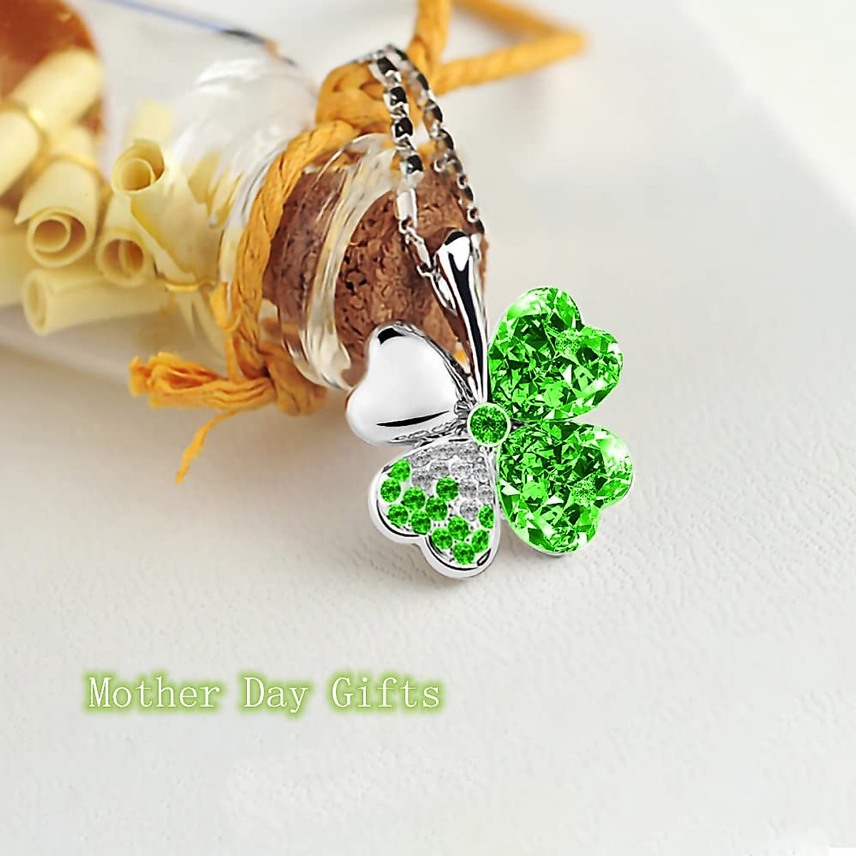 TRUEGOOD Four Leaf Clovers Necklace Crystals,Green Crystal Pendant with Necklace Angel Neckles, 4 Leaf Clover Necklace Eternal love