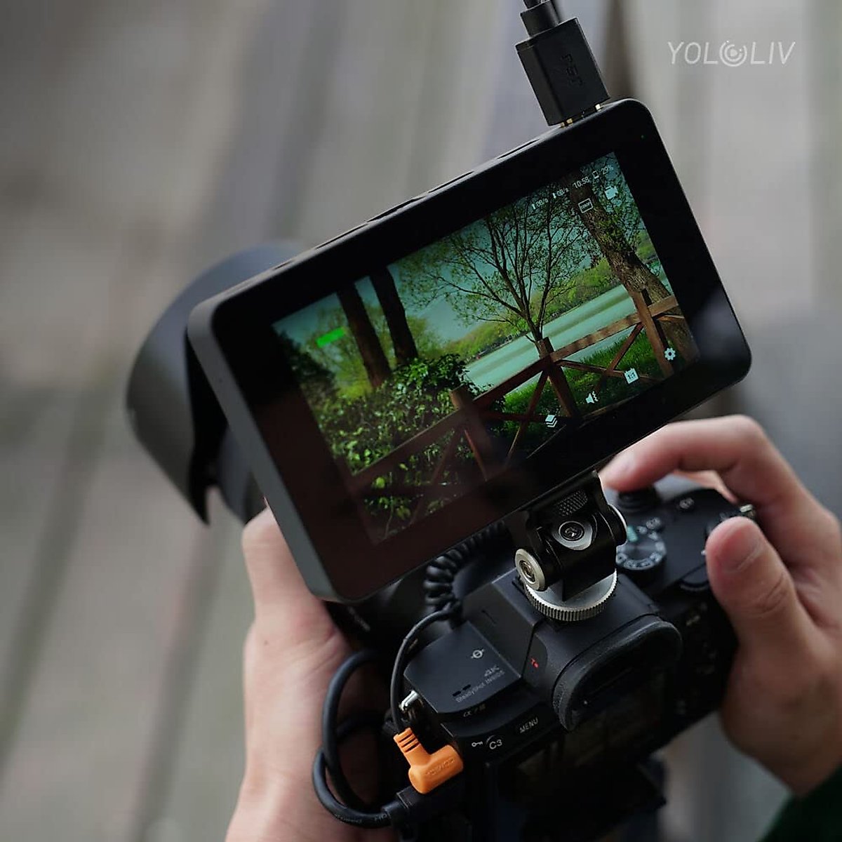 YoloLiv YoloBox Mini Ultra-Portable All-in-One Smart Live Streaming Encoder & Monitor