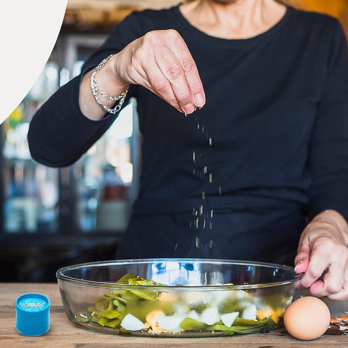 Santa Cruz Shredder Grinder for Herbs Knurled Top for Stronger Grip 3-Piece 2.2" (Blue)