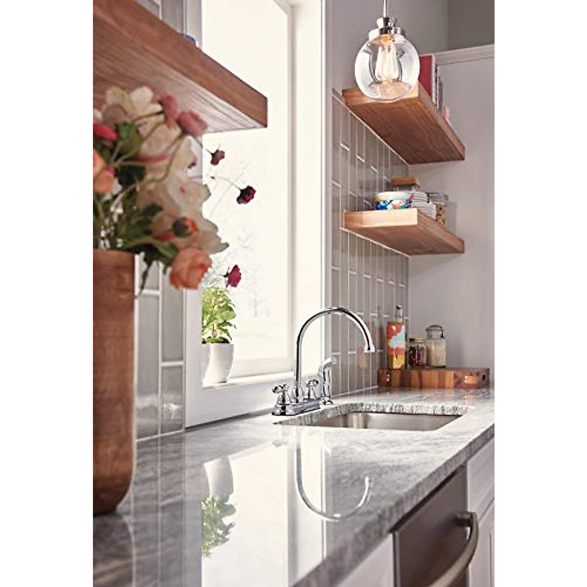 Peerless Claymore 2-Handle Kitchen Sink Faucet with Side Sprayer, Chrome P299575LF