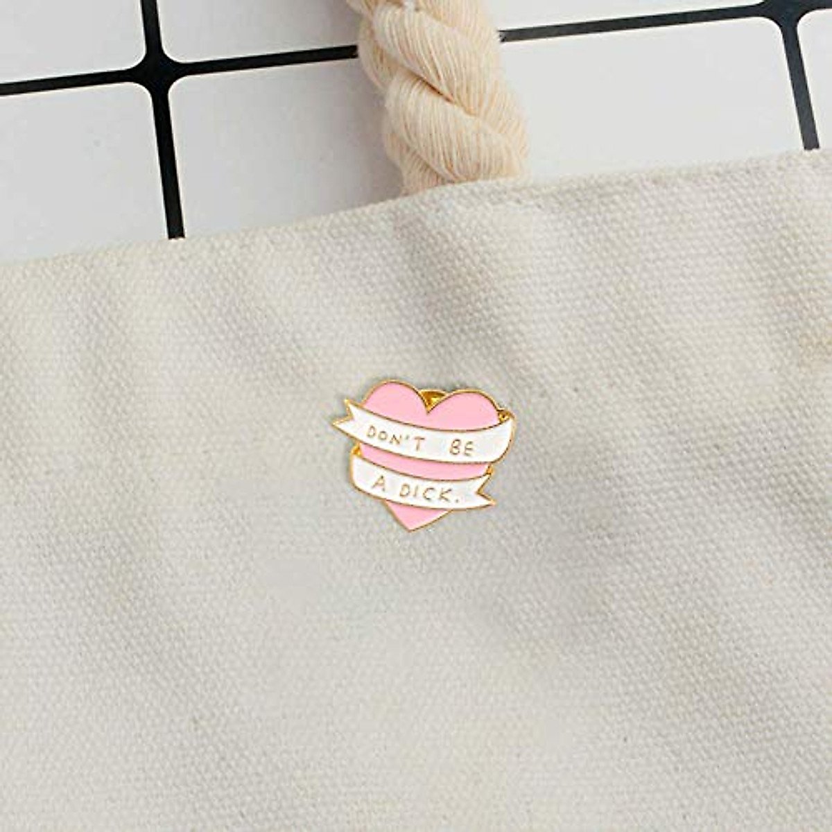 WAFUNNE Enamel Pin Cute Lady Badges Brooch Pink Heart