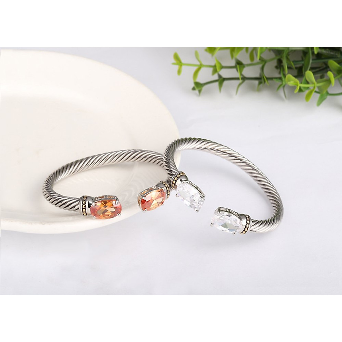 UNY Stainless Steel Cuff Bangles Crystal Mosaic Bracelet Bangle for Women Fashion Jewelry BR75854 (Clear)