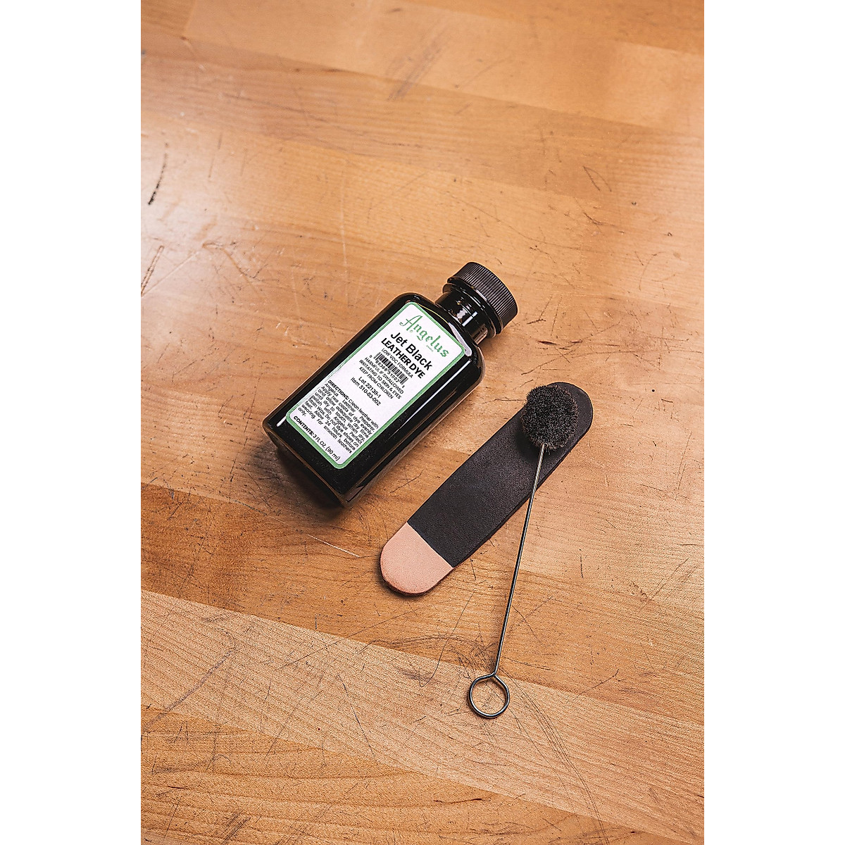 Angelus Leather Dye - Flexible Leather Dye for Shoes, Boots, Bags, Crafts, Furniture, & More 3oz (Jet Black)