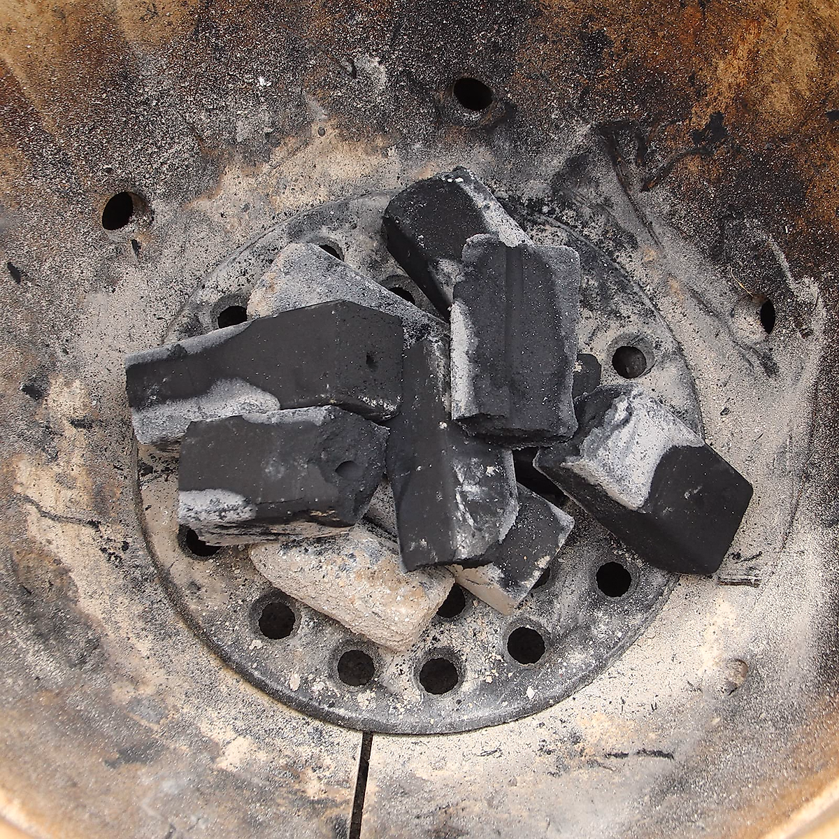 KAMaster Cast Iron Ash Can with Fire Grate for Large Big Green Egg