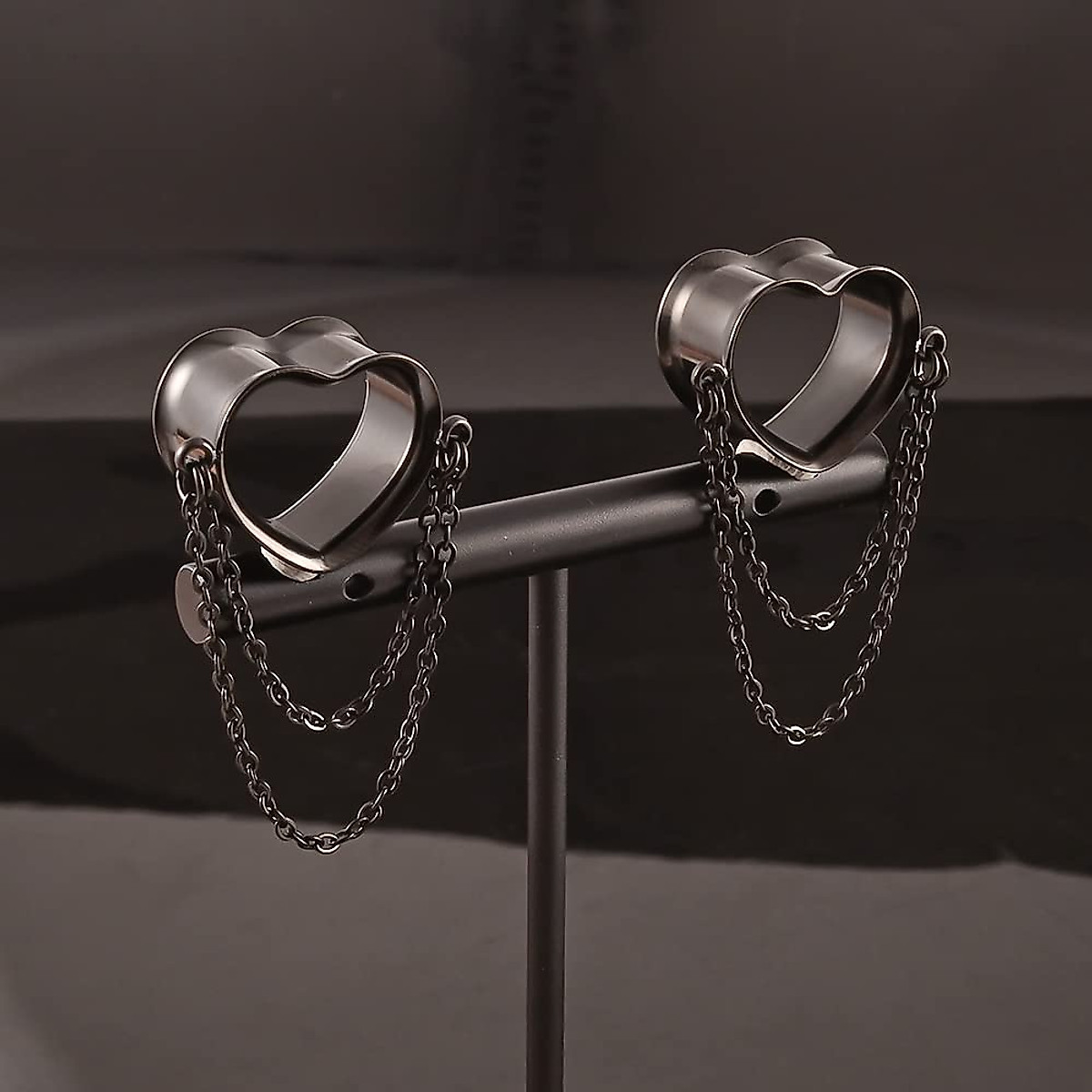 DOEARKO 2 Pcs Ear Gauges Simple Style Tunnels Dangle Plugs with Chain Elegant Stretchers Hypoallergenic Stainless Steel Body Jewelry (14mm(9/16"), Black Heart)
