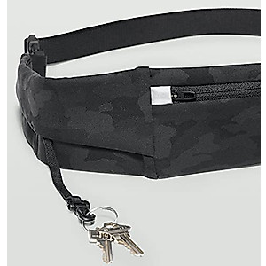Lululemon Athletica Lululemon Fast and Free Run Belt (Heritage 365 Camo Mini Deep Coal Multi, Size S/M)