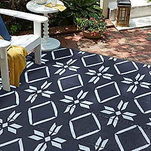 Kohree Outdoor Plastic Straw Rug 6x9, waterproof mat for camping patio rugs clearance rugs with 4 corner loops for patio, deck, backyard, picnic. Easy to clean & carry.