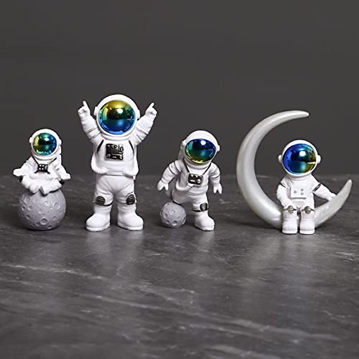 LUOZZY 4 Pcs Astronaut Figurines Cake Topper Miniature Astronaut Toys Space Cake Topper Spaceman Statues for Home Desktop Decor Space Theme Party Decorations