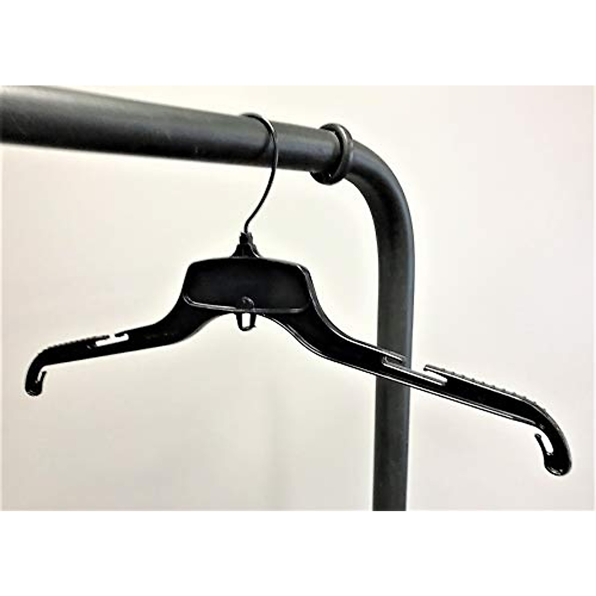 NAHANCO 28800BH Black Plastic Top Hanger, Heavy Weight, Black Hook, 17" (Bulk Pack of 100)