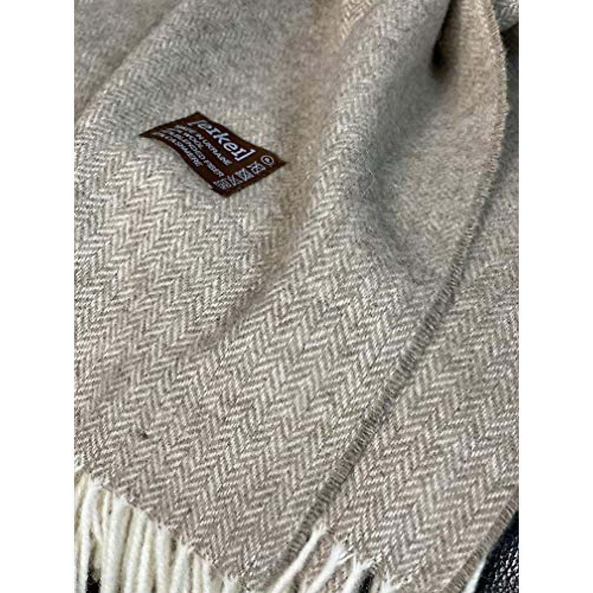 Eikei Wool Throw Blanket Geo Herringbone Pattern Oversized Couch Throw Blanket Fringe Trim Soft Merino Woolen Afghan Minimalist Style Lightweight Machine Washable (Mocha, 55Wx78L)