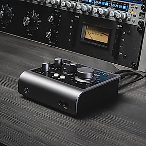 Audient Audio Interface iD4 MKII, Class A Console Microphone Preamp (High Speed USB-C, Monitor Mix and Monitor Panning Function, 2 Headphone Outputs, Mac/PC/iOS Compatible), Black