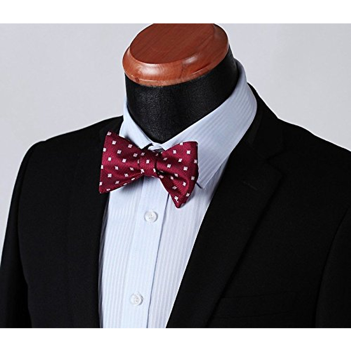 HISDERN Mens Bow Ties Red Polka Dots Self-Tie Bow Tie and Pocket Square Classic Formal Business Bowtie Tuxedo Wedding Bowties Handkerchief Set