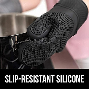 Gorilla Grip Cutting Board Set of 3 of and Silicone Oven Mitts Set of 2, Black Cutting Boards are Dishwasher Safe, Black Silicone Oven Mitts are Waterproof, 2 Item Bundle