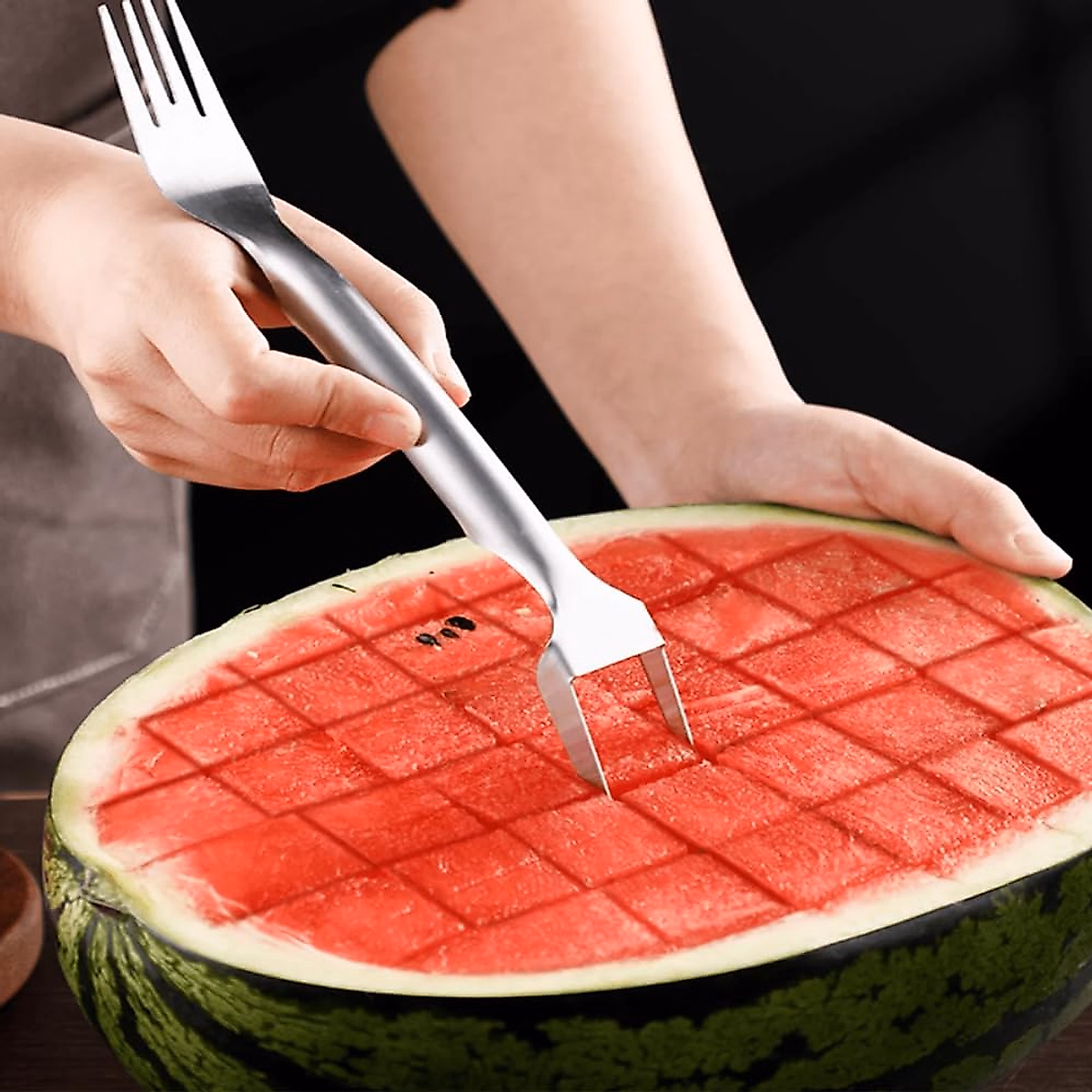 Watermelon Cutter - Watermelon Cutter Slicer Tool & Watermelon Fork 2-In-1, Stainless Steel Cut Watermelon Knife Melon Cutter Slicer, Cantaloupe Cutter for Home Party Camping Kitchen Gadget -1Pcs