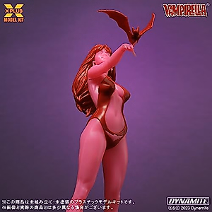 Star Ace Toys X-Plus Vampirella (Jose Gonzalez Edition) Phosphorescent 1/8 Scale Unpainted Plastic Model Kit