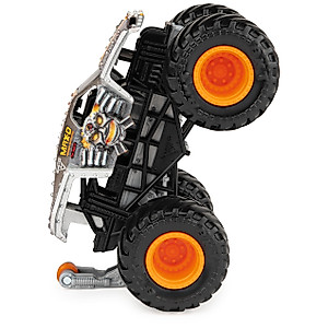Monster Jam, Official Max D Monster Truck, Die-Cast Vehicle, Legacy Trucks Series, 1:64 Scale