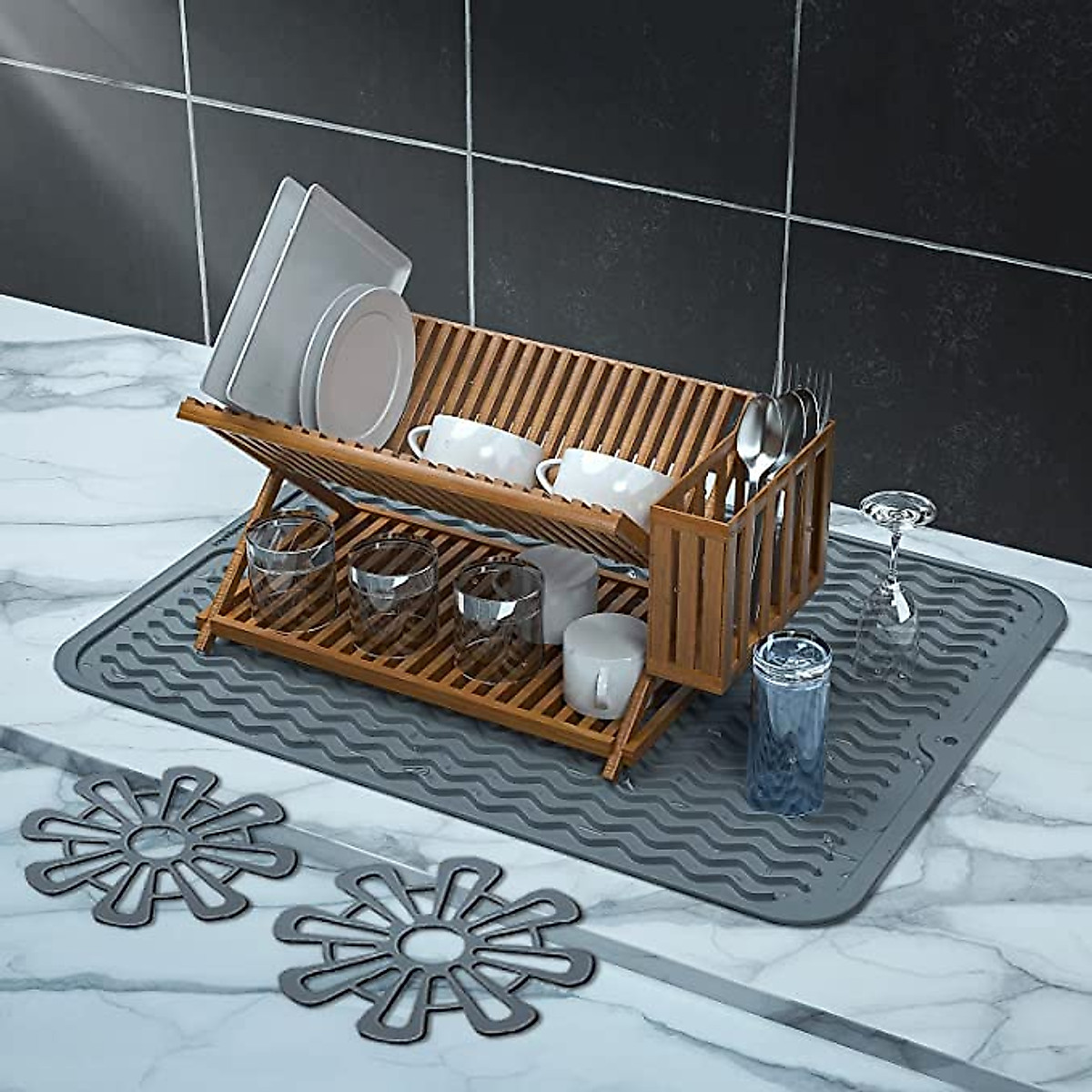 HowiseAcc Silicone Dish Drying Mat and 2 Trivets Mat,Drying Mat For Kitchen counter, Heat Resistant Mat,Easy Clean drainboard mat, Non-Slip Dish Drainer Pad for Kitchen Counter (L(16"×12"), Gray)