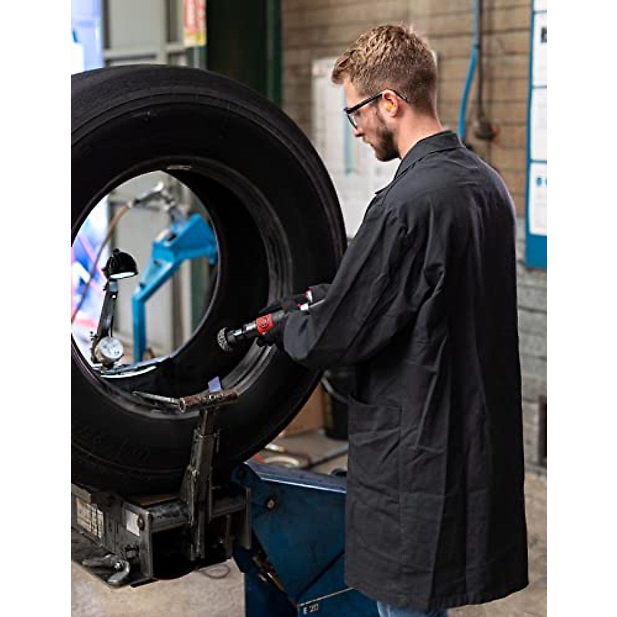 Chicago Pneumatic CP873C - Air Tire Buffer 7/16 Inch Hex Quick Change Chuck, Light Duty - Low Speed, 0.47 HP / 350 W - 3000 RPM