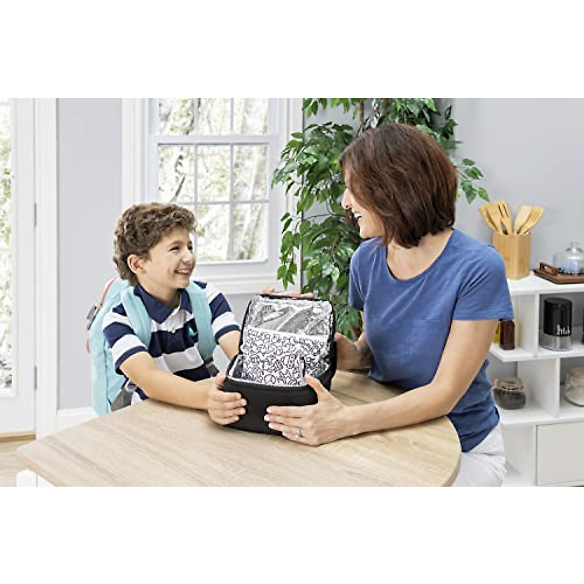 Reusable Snack and Sandwich Bags,Eco Friendly Reusable Snack Bags Washable and Dishwasher Safe,Snack Bags BPA Free,Reusable Snack Bags for Kids -7X7 and 7X4 inch Bags,Basketball+Transportation 4 Pack