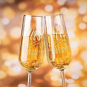 P Lab Set of 2, Bride and Groom Champagne Glasses w/Last Name & Date, Personalized Mr. Mrs. Engagement & Wedding Champagne Flutes, Toasting Glasses - Customized Etched Flutes, Wedding Gift #N5