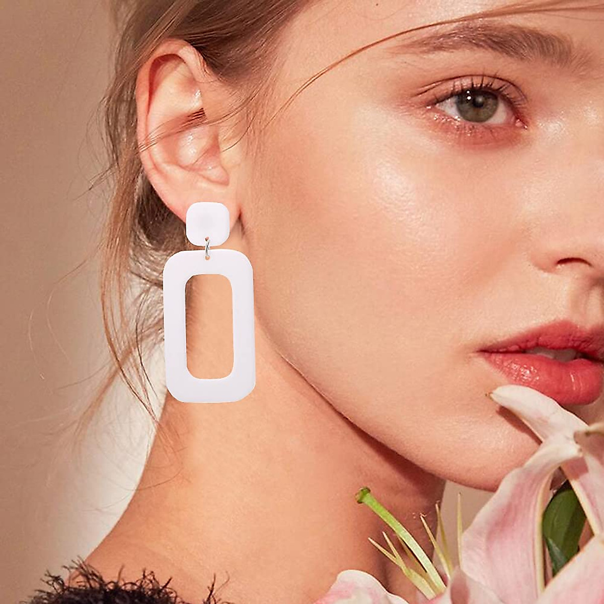 CHUNYANAN Boho Elegant Retro Simple Acrylic White Geometric Square Hollow Earrings for Women White Minimalist Statement Hypoallergenic Drop Earrings (White Hollow Earrings)