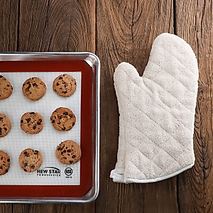 New Star Foodservice 32123 Terry Cloth Oven Mitts, Up to 400F, 13-Inch, Set of 2