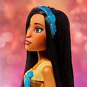 Disney Princess Royal Shimmer Pocahontas Doll, Fashion Doll with Skirt and Accessories, Toy for Kids Ages 3 and Up