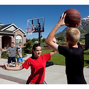 Lifetime Portable Basketball System with Shatterproof Backboard (52" Polycarbonate)