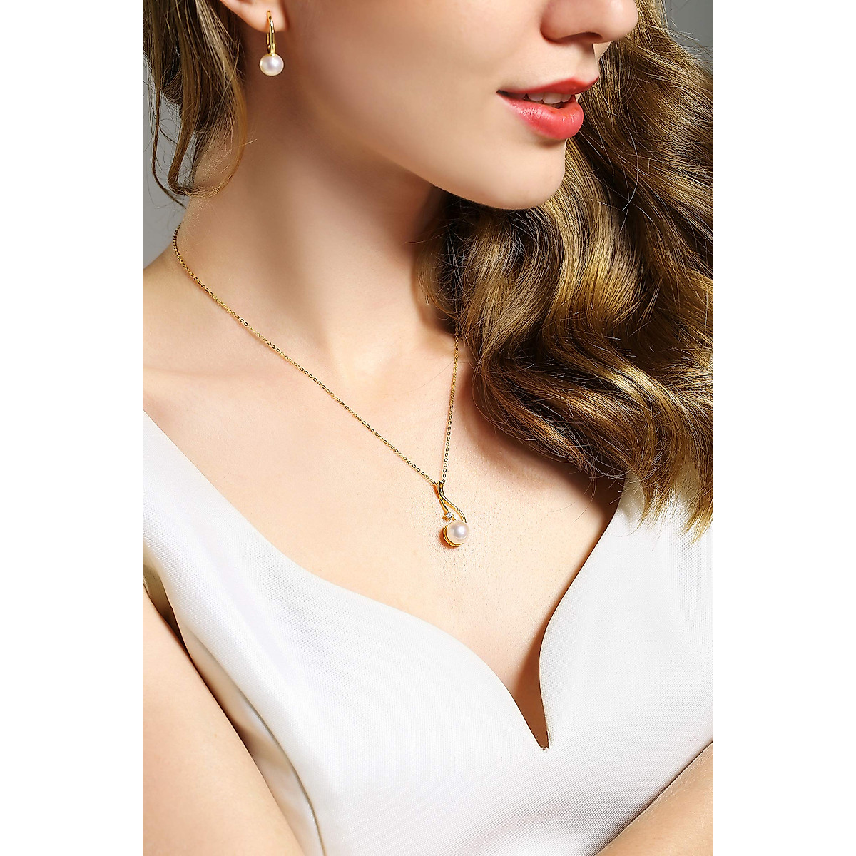 CHAULRI Genuine Premium AAA Top Grade 9-10mm Cultured White Pearl Pendant Necklace 18K Gold Plated 925 Silver - Gifts for Women for Her Wife Mom Daughter (White, gold-plated-silver)