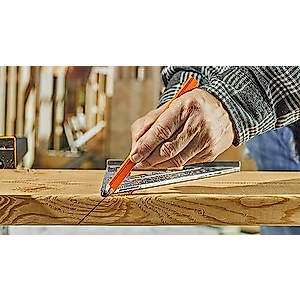 BOSCH GKS18V-22B25 18V Brushless Blade-Right 6-1/2 In. Circular Saw Kit with (2) CORE18V 4 Ah Advanced Power Batteries