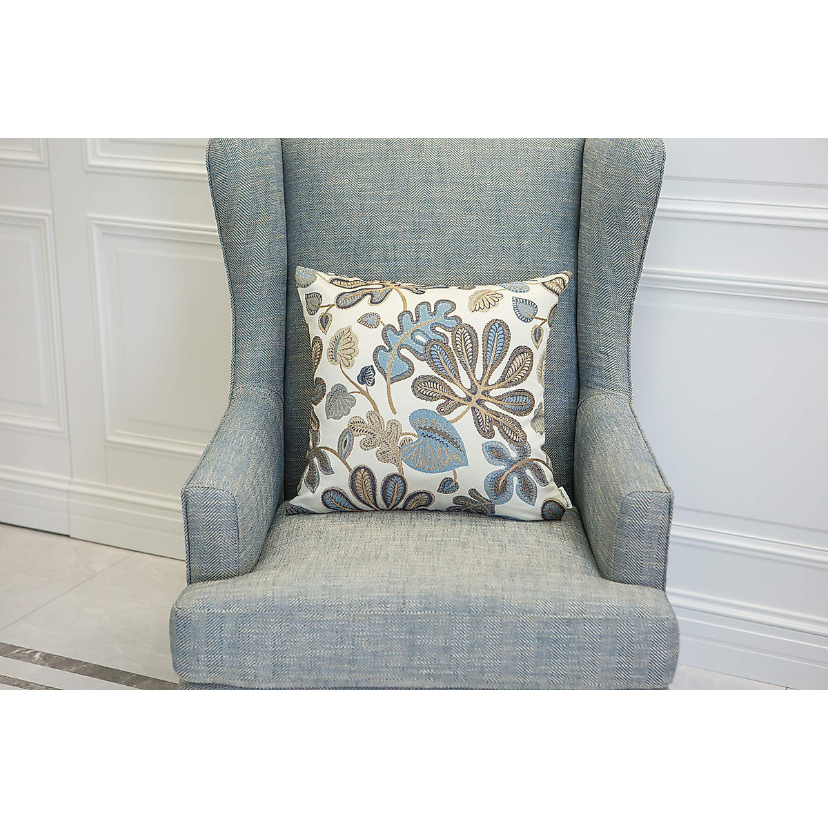 Mika Home Set of 2 Jacquard Tropical Leaf Pattern Throw Pillow Covers Decorative Pillowcase 20X20 Inches,Blue Cream