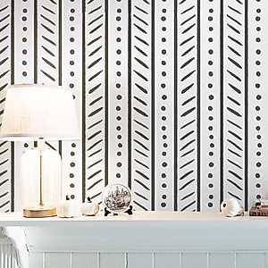 CiCiwind Wood Peel and Stick Wallpaper Shiplap Removable Self Adhesive Wallpaper Wood Contact Paper Herringbone Textured Wall Paper Decorative Walls Covering Home Decoration 197"×15.7"