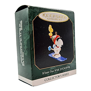 1999 Hallmark Keepsake Miniature Ornament Winter Fun With Snoopy Collector's Series