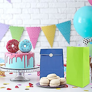 TOMNK 40pcs Party Favor Bags, Solid Colored Paper Bags Wrapped Treat Bags Gift Bags of 10 Colors for Birthdays, Baby Showers, Kids Crafts and Activities, 9.2 × 5.2 × 3.2 Inches