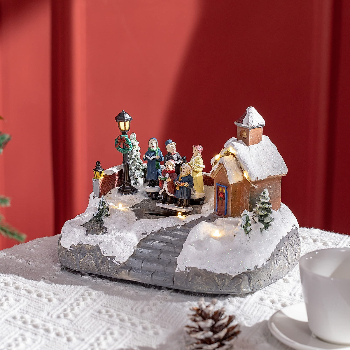 HOMCOM Christmas Village, Choir Animated Winter Wonderland Set with Multicolored LED Light, Battery Operated Christmas Decoration