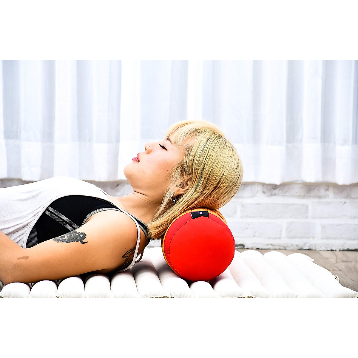 Leewadee Yoga Bolster – Shape-Retaining Cervical Neck Roll, Tube Pillow for Comfortable Reading, Made of Kapok, 20 x 6 x 6 inches, Orange Red