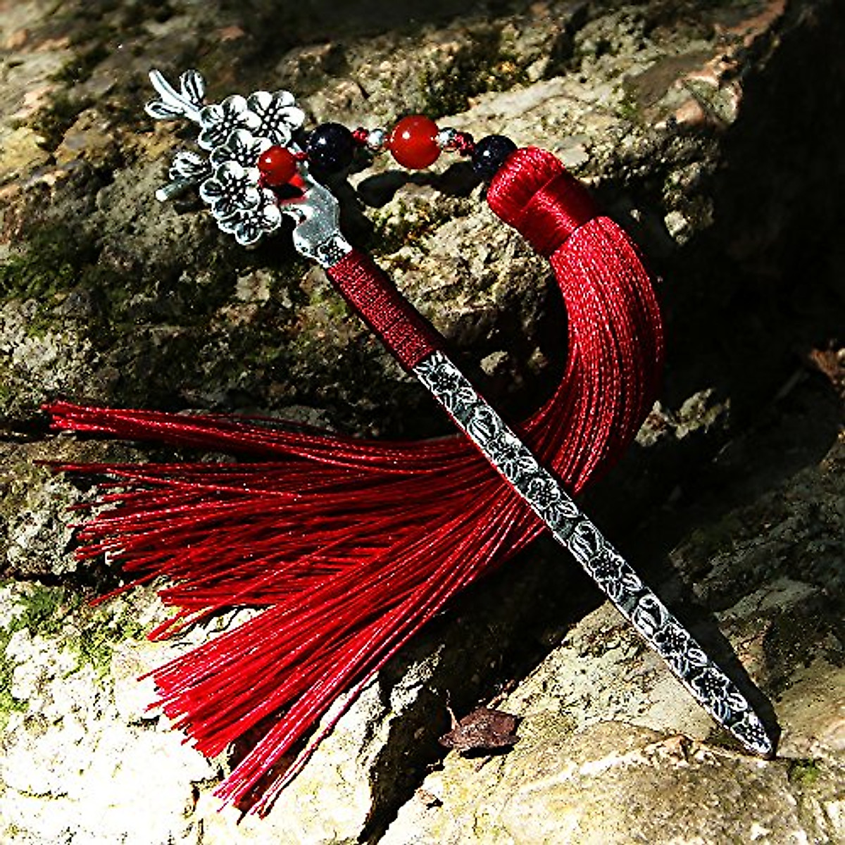 GTHER Chinese Metal Bookmarks with Tassel, Vintage Bookmark Unique Classical Ancient Chinese Hairpin Bookmark with Handmade Silky Tassel for Book Lovers Unique Gift, Plum Blossom