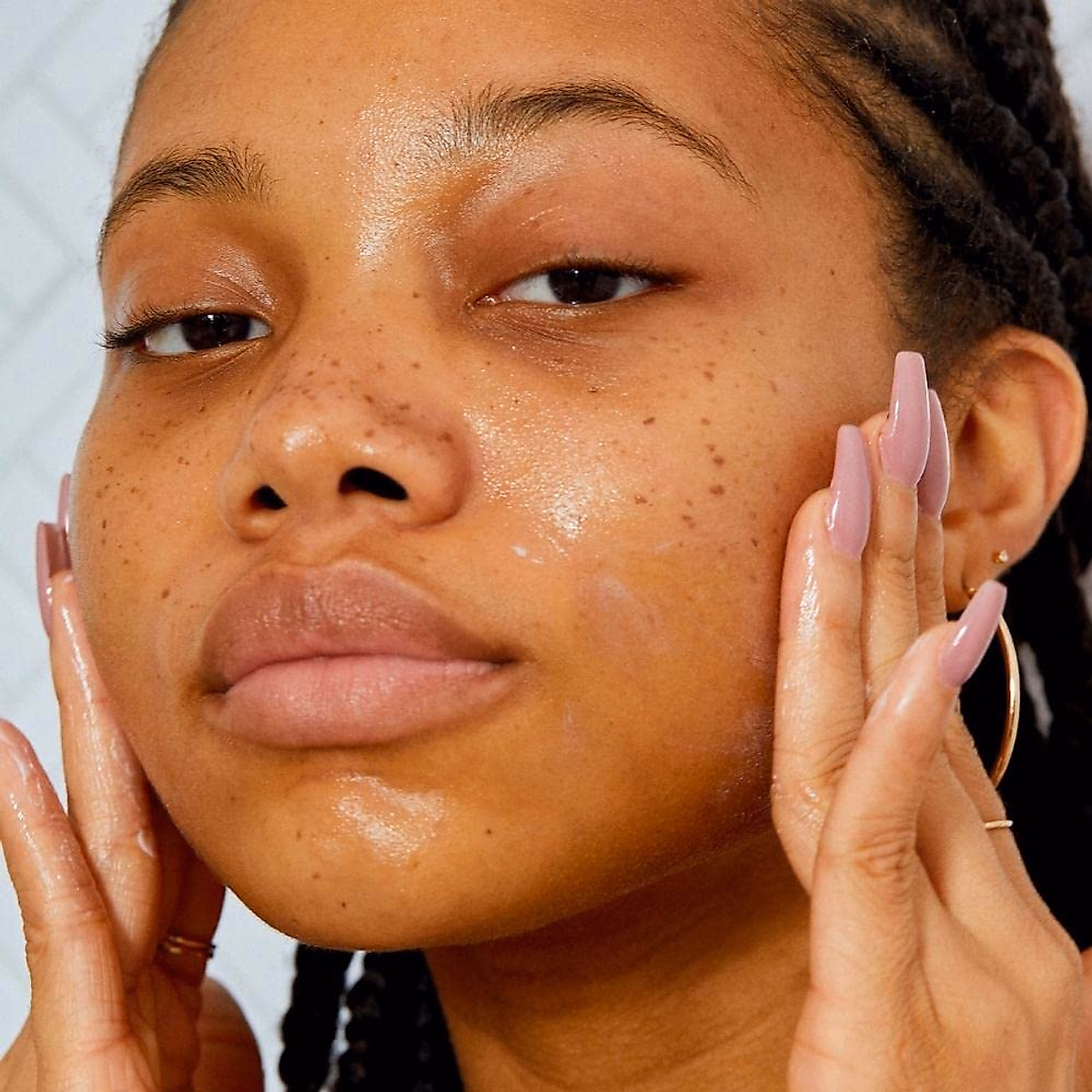 Fenty Skin Hydra Vizor Refillable Invisible Face Moisturizer SPF 30 with Niacinamide 1.7 oz/ 50 mL