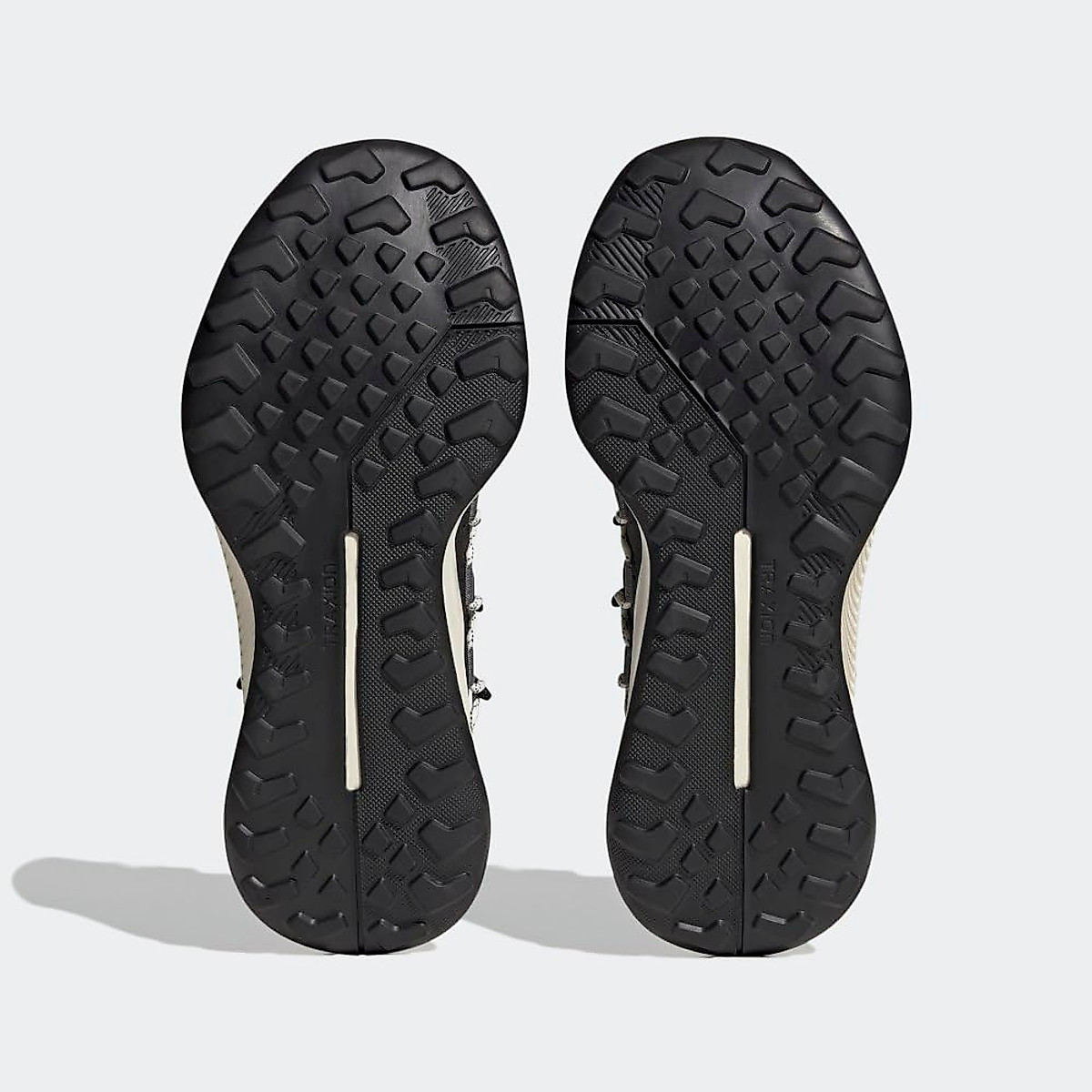 adidas Women's Terrex Voyager 21 Sneaker, Black/Chalk White/Grey, 10.5