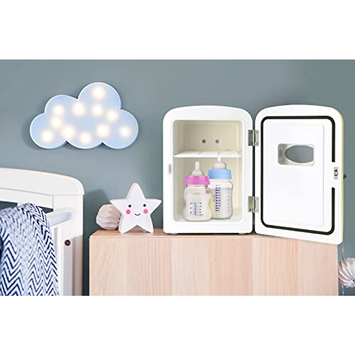 Nostalgia Retro 6-Can Personal Cooling and Heating Mini Refrigerator with Eraser Board Door Carry Handle and Display Window for Home, Office, Car, Boat or Dorm Room, Yellow, 1 cubic feet